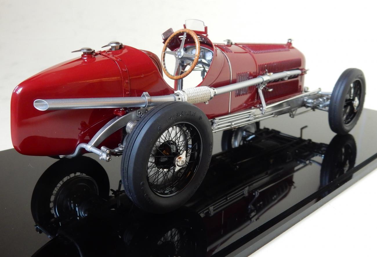 CMC M-257 _ Alfa Romeo Tipo B P3 _ 1932/33 Cutoff model avec vitrine et ...